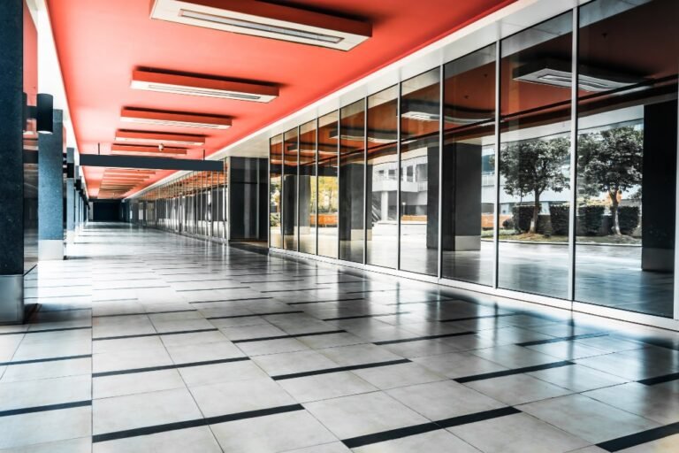 Complete Guide to Glass Partition Walls & Benefits